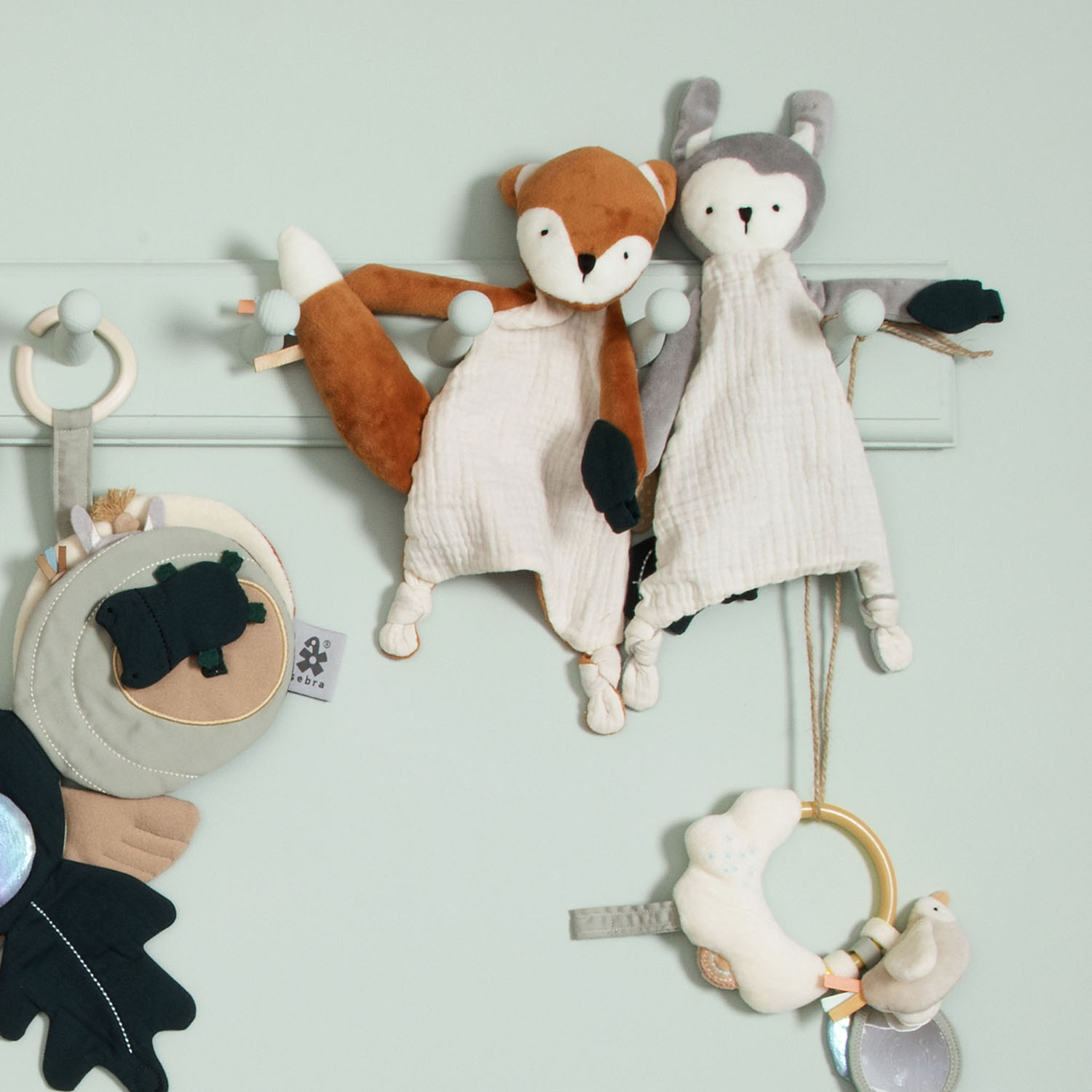 Sebra Snuttefilt Napphållare Siggy The Rabbit | Miixi.se